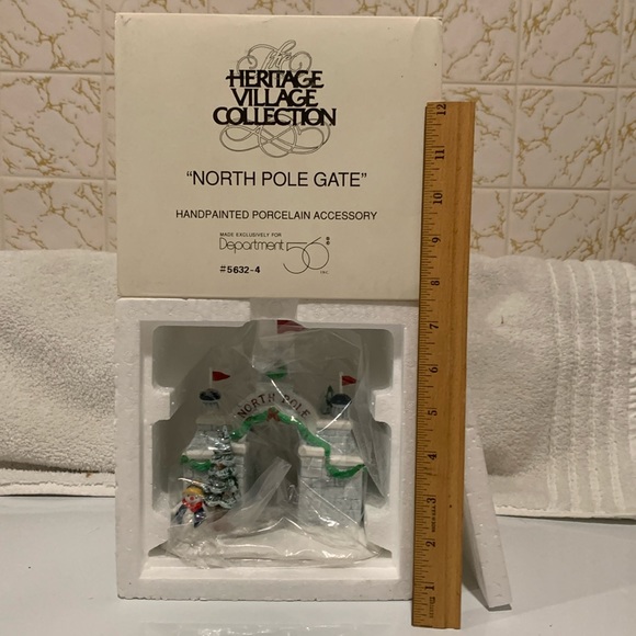 Department 56 | Accents | Nwt North Pole Gate 56324 | Poshmark